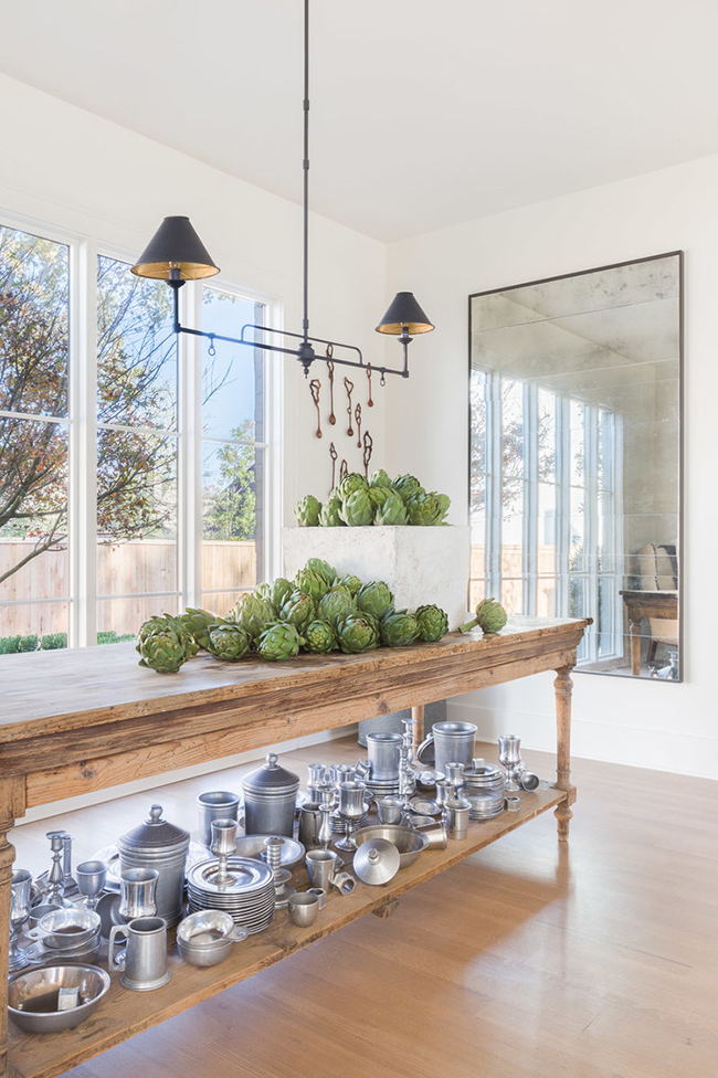 Sean Anderson keeps it light