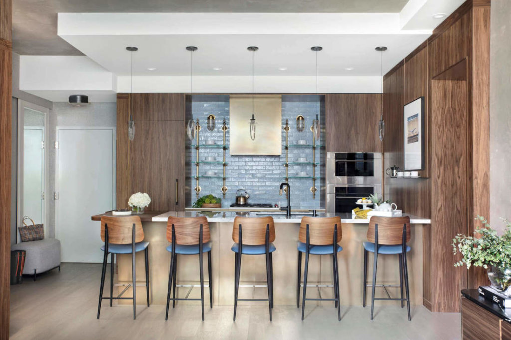 A glamorous modern kitchen