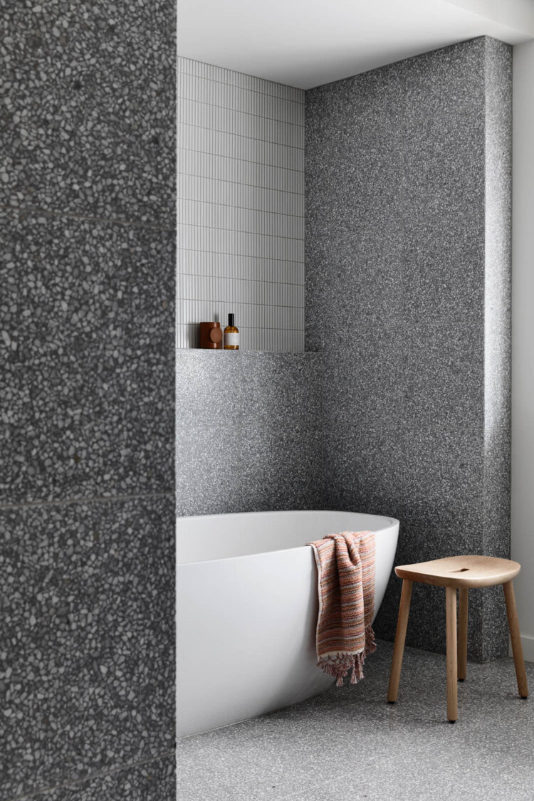 A pared back modern extension to a heritage home in Melbourne