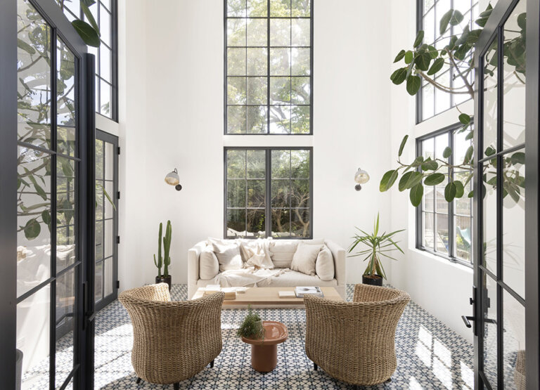 The renovation of a Colonial Revival house in New York