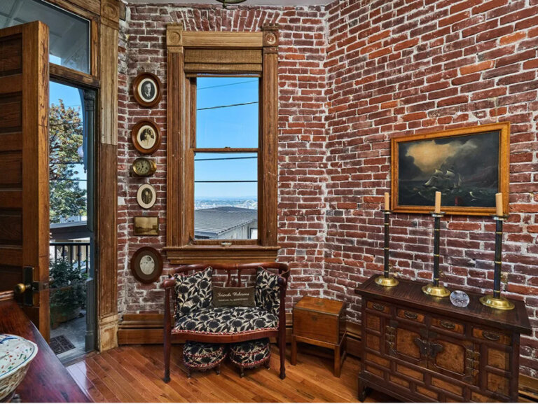 Piggott’s Castle in Portland