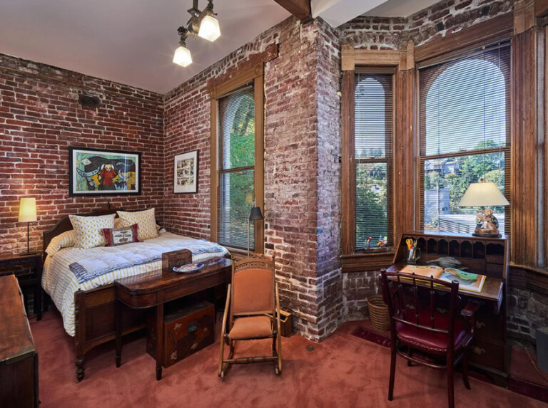 Piggott’s Castle in Portland