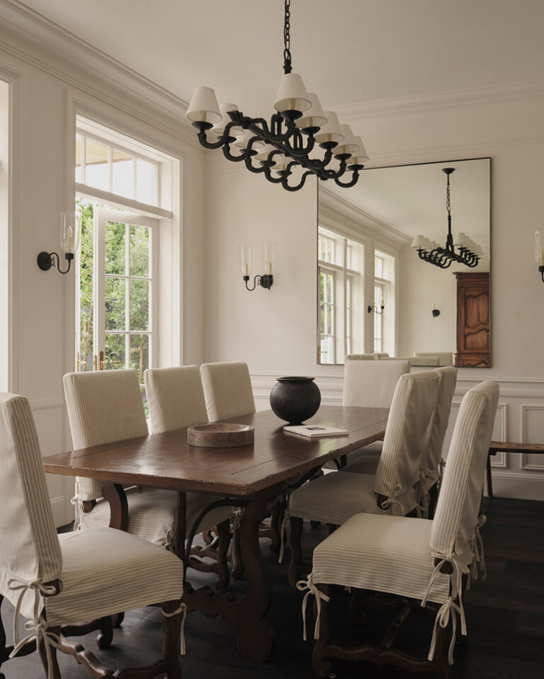 Relaxed elegance with neutrals