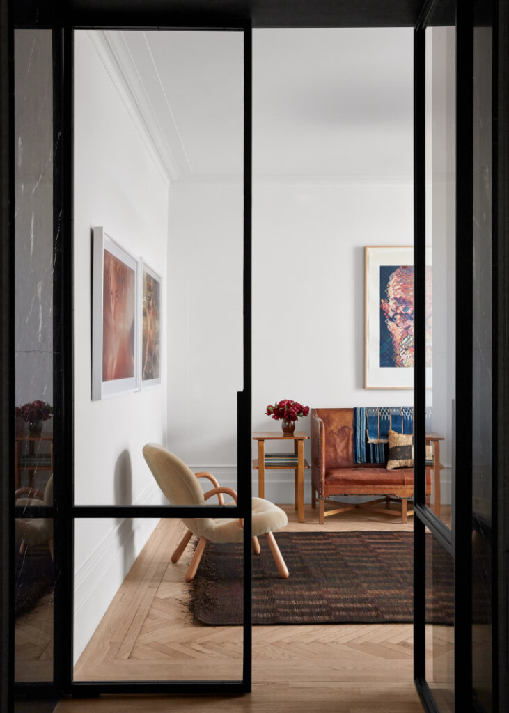Warm Modernism in this Central Park West Residence
