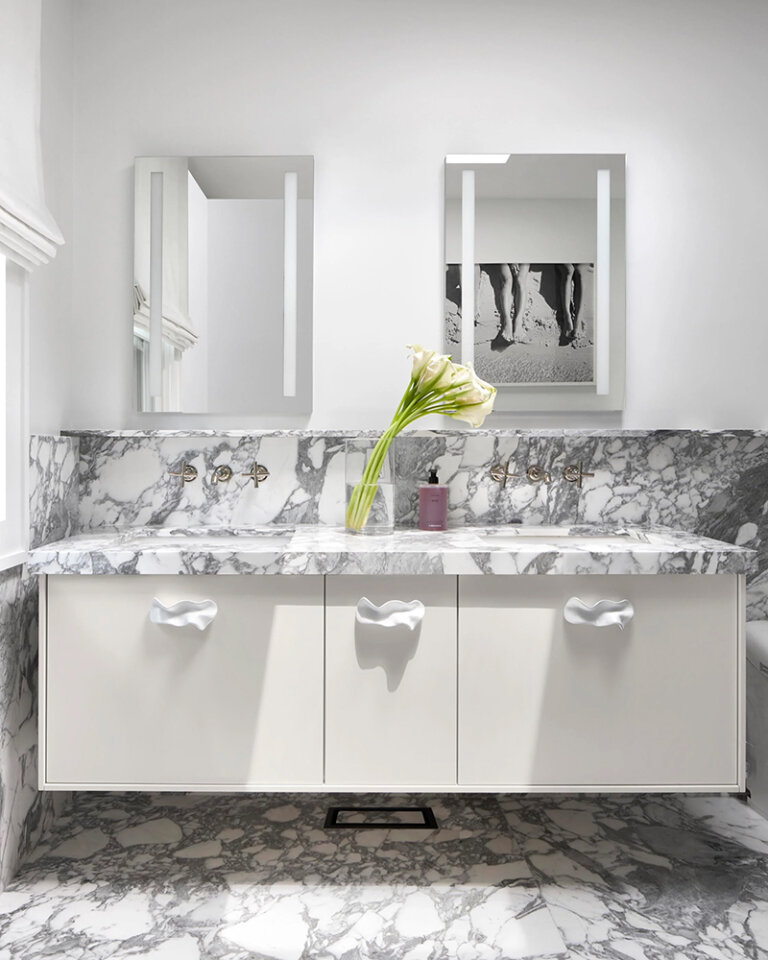 A designer’s mid-century modern Long Island ranch