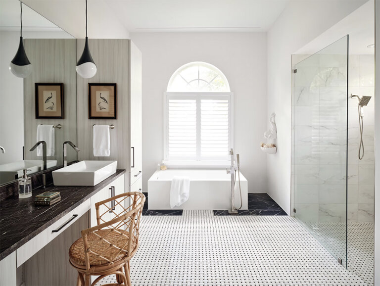 Pink extravaganza in a Florida home