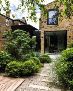 A London courtyard garden design